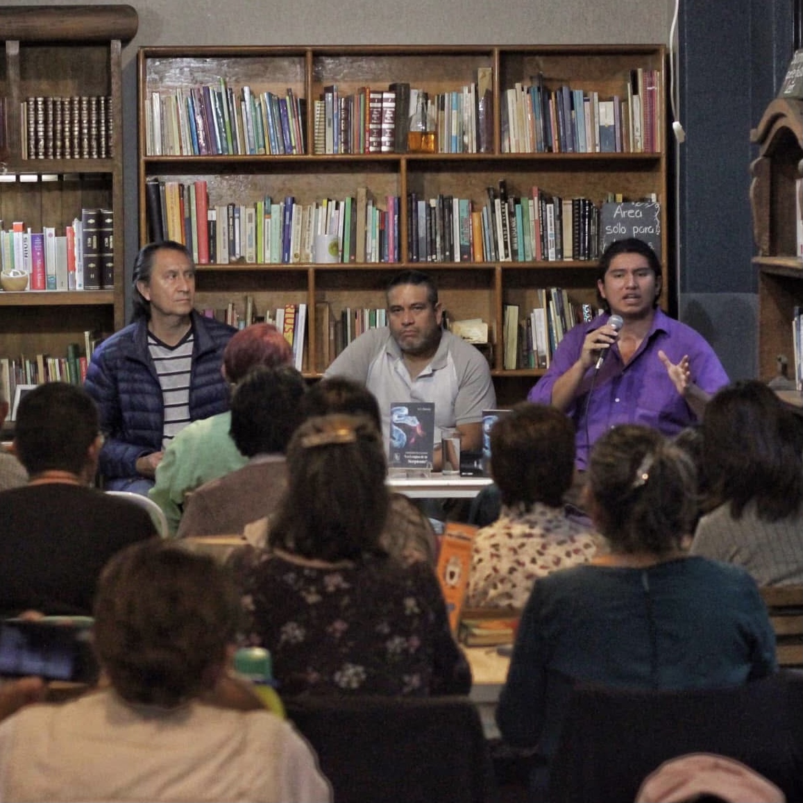 Presentación del libro “La Lengua de la Serpiente” en Café La Fauna ...